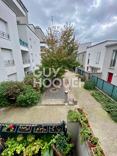 Appartement à vendre - Stains, Le Vieux Stains - 3 pièces - 2 chambres