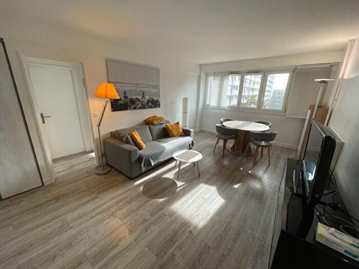 Appartement à louer - Puteaux, La Défense - 2 pièces - 1 chambre