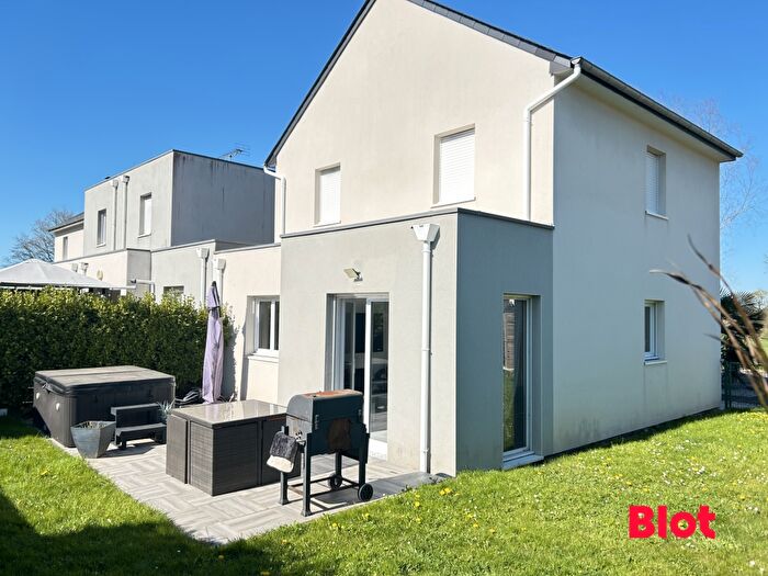 Maison à vendre - La Bouëxière - 5 pièces - 3 chambres