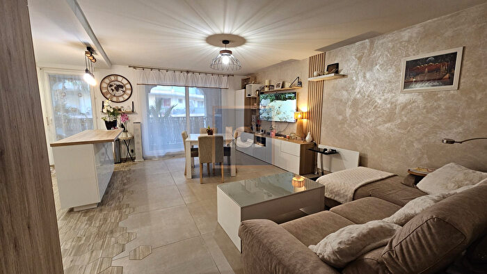 Appartement à vendre - Sainte-Maxime - 3 pièces - 2 chambres