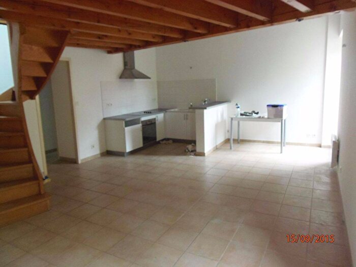 Village, Bédarrides : Appartement 2 pièces à louer