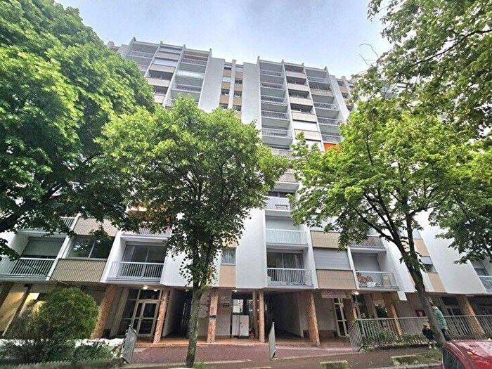 Appartement 1 pièce à louer à Fontaine Henri IV, Chaville