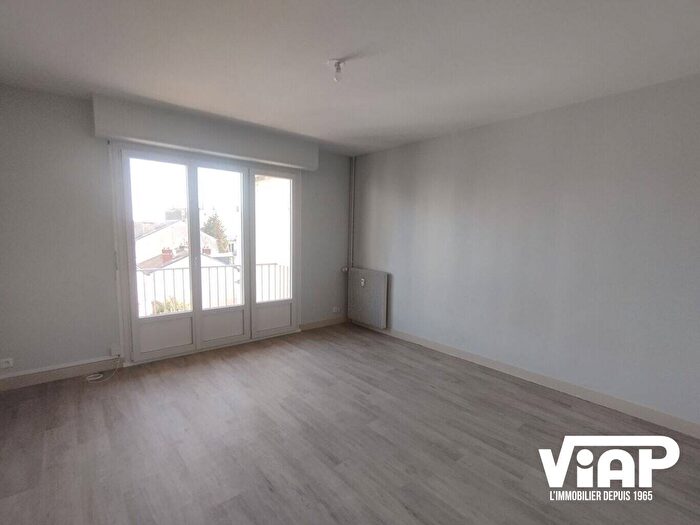 Cité Universitaire-Albert Thomas, Limoges : Appartement 1 pièce à louer