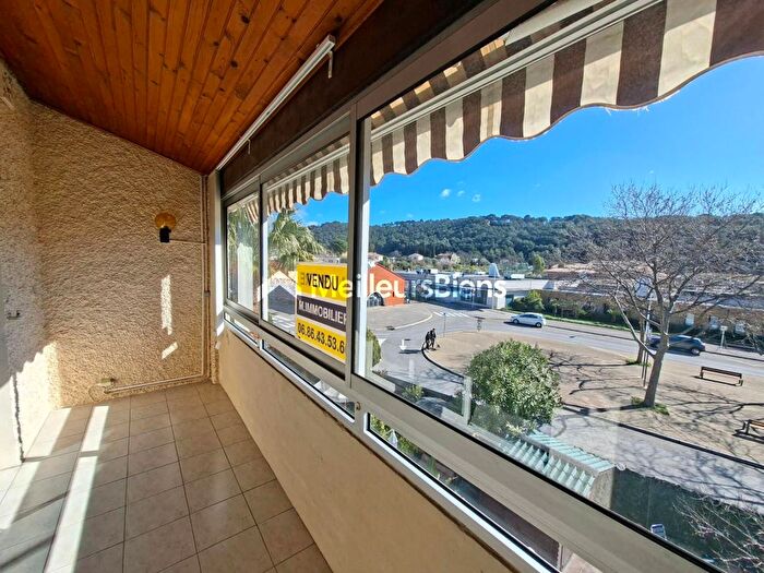 Saint-Cyr-sur-Mer, Gare, La Miolane, Bel-Air - Appartement 3 pièces à vendre