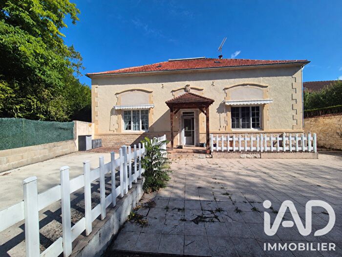 Maison 5 pièces à Ancy-le-Franc, à vendre