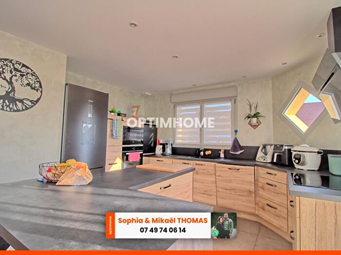 Maisons à vendre et appartements à louer - 3