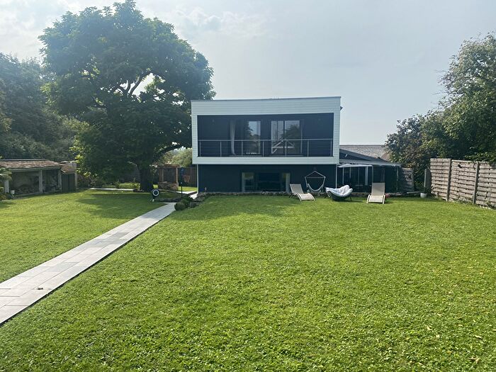 Maison à vendre - Fontenailles - 5 pièces - 4 chambres