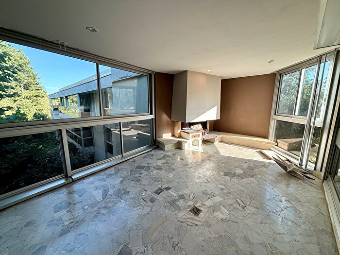 Appartement à vendre - Le Chesnay, Tartre - 5 pièces - 2 chambres