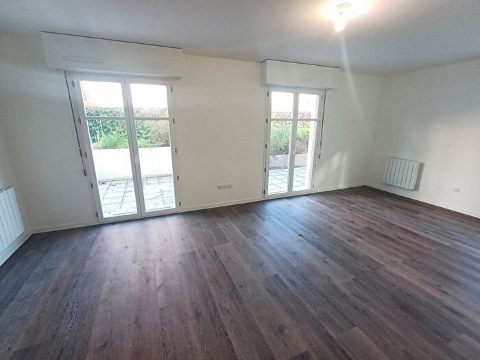 Appartement à louer - Saint-Germain-en-Laye, Centre-ville, Quartiers forestiers - 3 pièces - 2 chambres