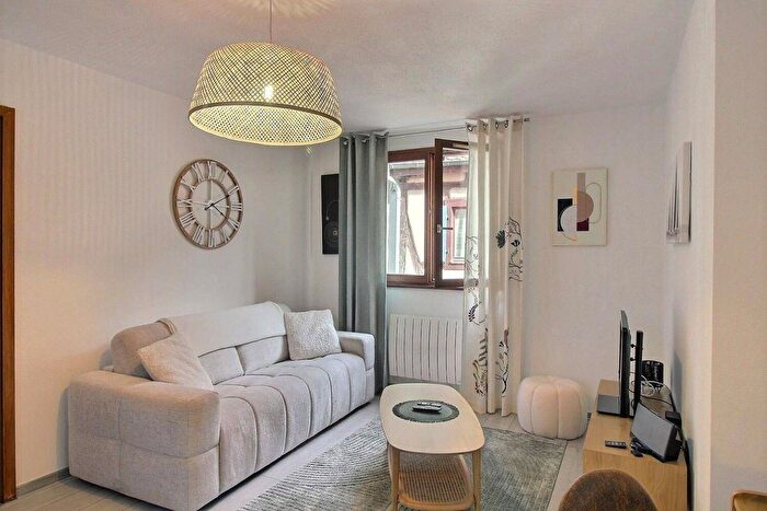 Appartement à louer - Centre, Colmar - 2 pièces - 1 chambre