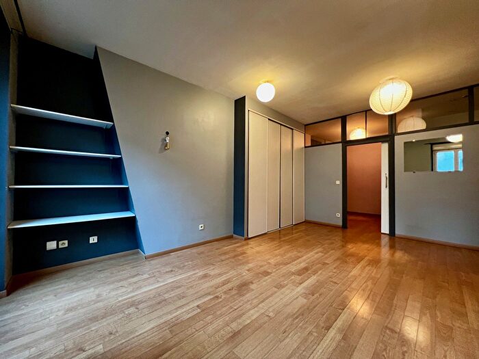 Appartement à louer - Grenoble, Centre-ville - 2 pièces - 1 chambre