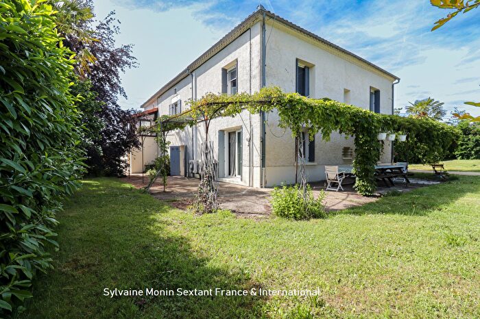 Coulaures - Maison 8 pièces à vendre