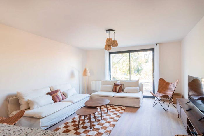 Brivazac, Pessac : Maison 15 pièces à louer