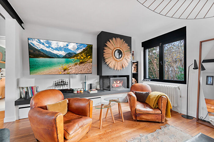 Maison à vendre - Suresnes, Plateau Ouest - 7 pièces - 5 chambres