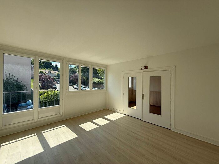 Appartement à louer - Jouy Centre-Petit Jouy, Jouy-en-Josas - 3 pièces - 2 chambres