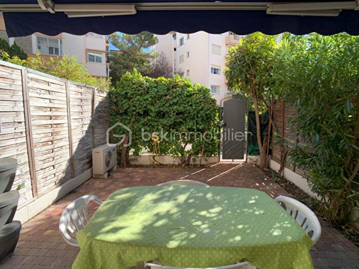 Appartement à vendre - Cannes, Pointe Croisette - 2 pièces - 1 chambre