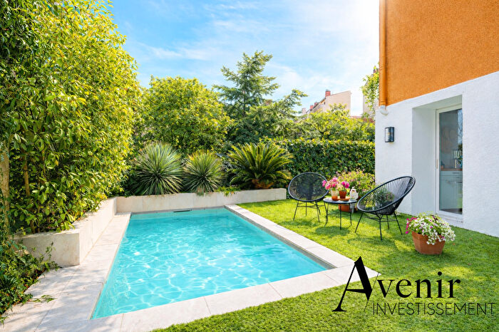 Maison à vendre - Lyon e , Croix Rousse Est - 8 pièces - 4 chambres