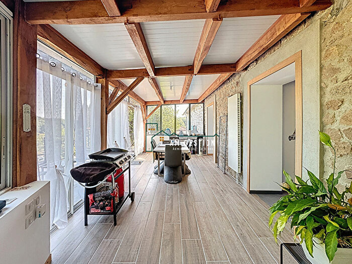 Maison à vendre - Compreignac - 5 pièces - 3 chambres