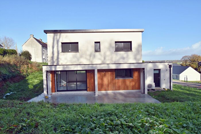 Plonévez-Porzay : Maison 4 pièces à vendre