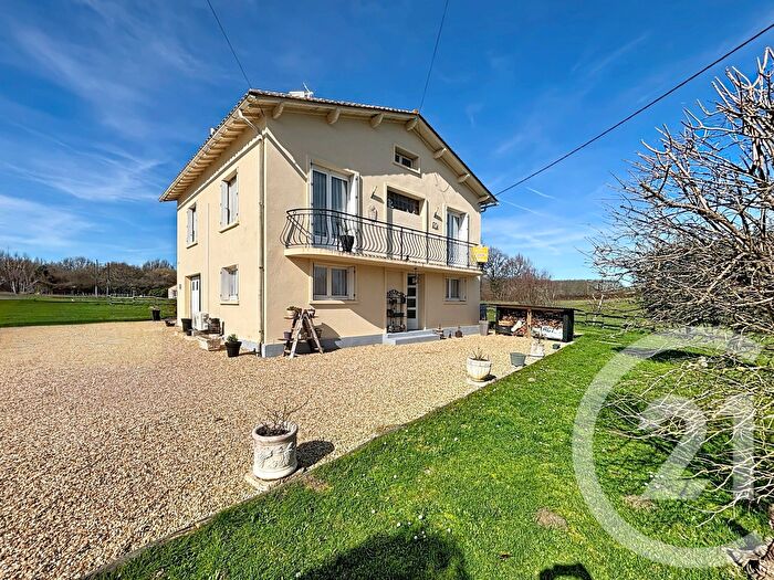 Maison à vendre - Montpon-Ménestérol - 5 pièces - 3 chambres