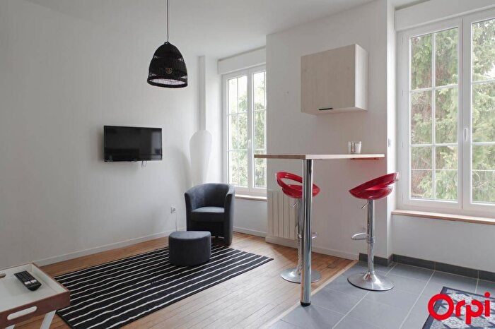 Saint Louis, Lyon 7ème arrondissement - Appartement 1 pièce à louer