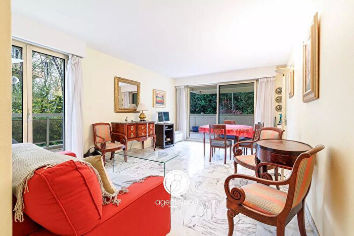 Appartement à vendre - Nice, Rimiez - 3 pièces - 2 chambres