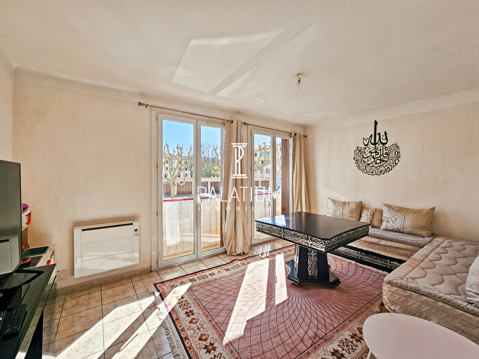 Appartement à vendre - Aix-en-Provence, Val Saint-André - 3 pièces - 2 chambres