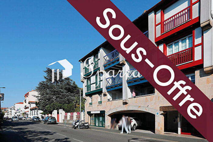 Appartement à vendre - Hendaye, Gare, Joncaux - 3 pièces - 2 chambres