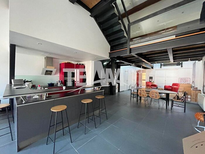 Appartement à louer - Mont Saint Clair-Hôtel de Ville, Sète - 6 pièces - 4 chambres