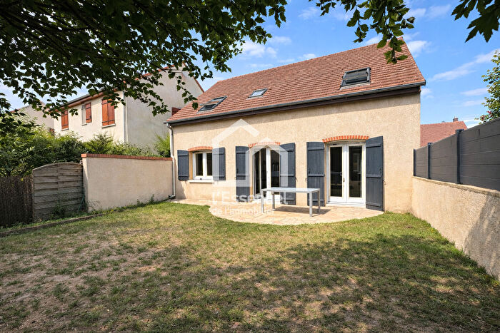 Maison à vendre - Verneuil-sur-Seine, Centre-ville, Gare - 6 pièces - 4 chambres