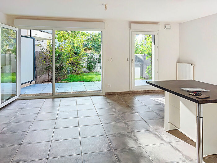 Appartement à vendre - Longvic - 3 pièces - 2 chambres