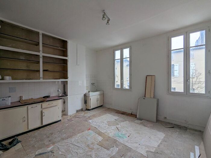 Appartement à vendre - Cognac, Centre-ville, Gare - 2 pièces - 1 chambre