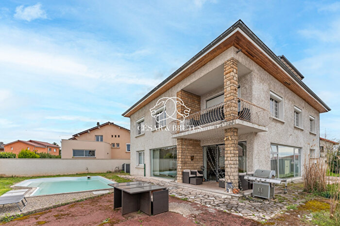 Maison à vendre - Saint-Laurent-de-Mure - 11 pièces - 4 chambres