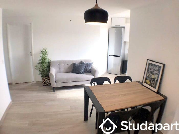 Appartement 5 pièces à Centre Urbain Nord, Évry-Courcouronnes, à louer