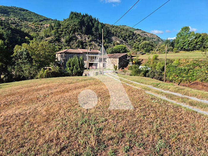 Maison à vendre - Thueyts - 8 pièces - 5 chambres