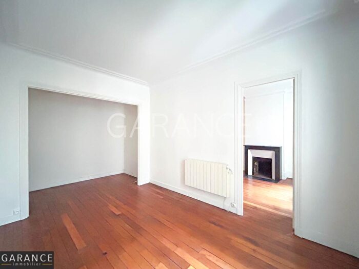 Appartement à louer - Paris e , Bel-Air, Sud - 2 pièces - 1 chambre