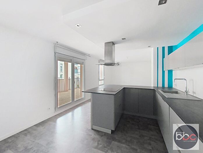 Bourgoin-Jallieu, L'Oiselet, La Maladière, La Grive - Appartement 4 pièces à louer