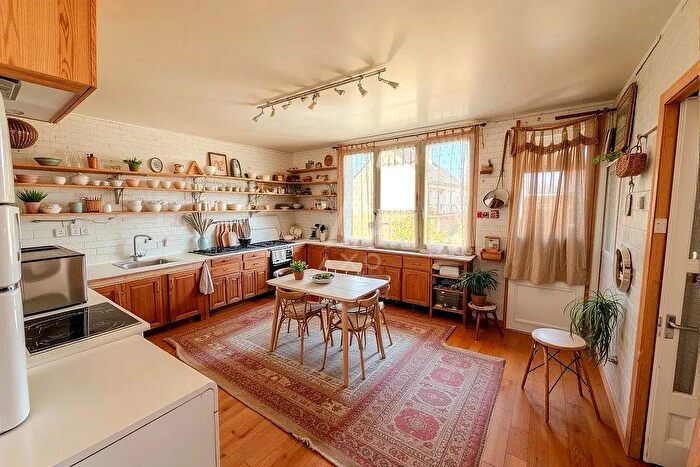 Maison à vendre - La Possonnière - 6 pièces - 4 chambres