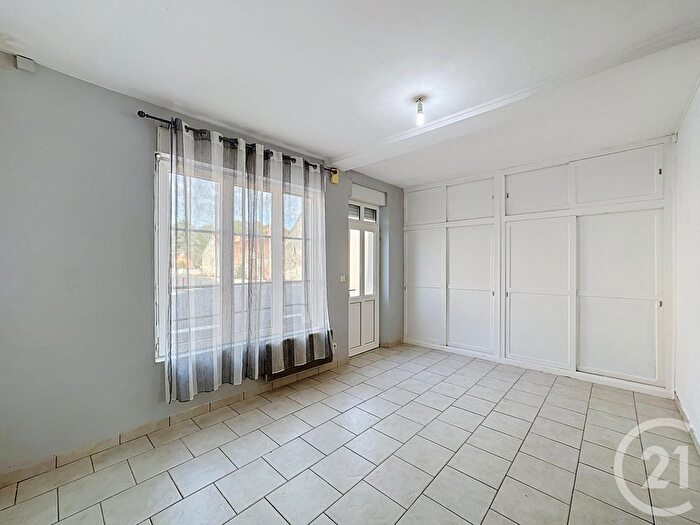 Maison 5 pièces à louer à Salbris