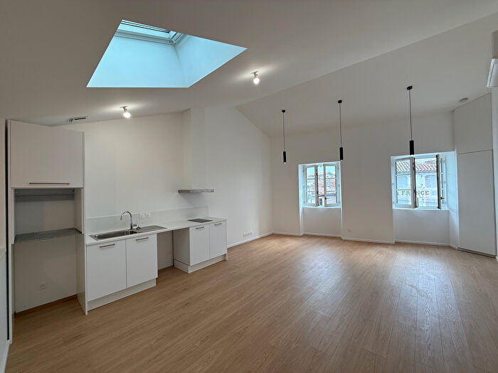 Appartement 3 pièces à Cazères, à louer