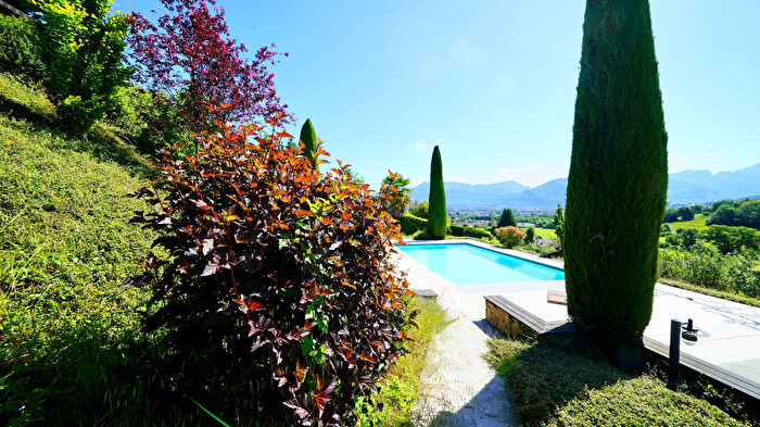 Maison 8 pièces à vendre à Poisy
