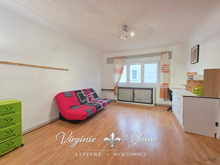 Appartement à vendre - Hayange, Centre-ville - 3 pièces - 2 chambres