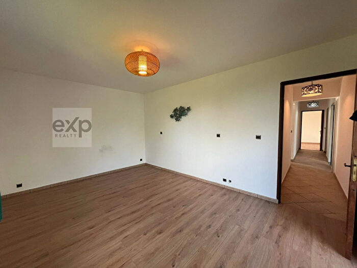 Maison à vendre - Saint-Joseph, Grand Coude - 6 pièces - 4 chambres