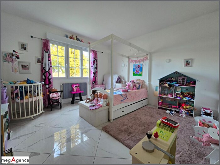 Maison 8 pièces à vendre à La Chapelle-Janson