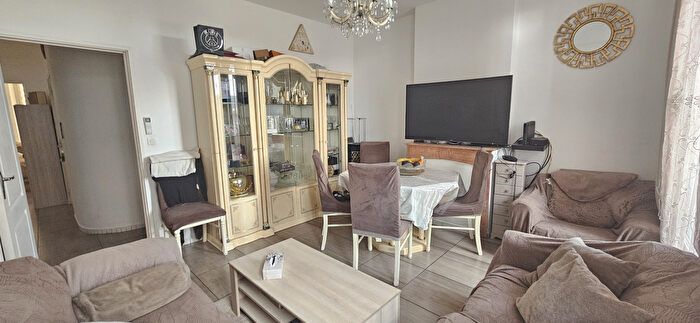 Appartement à vendre - Toulon, Saint-Roch - 4 pièces - 3 chambres