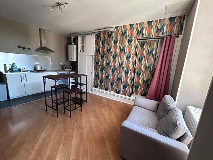 Appartement à louer - Grangier, Dijon - 2 pièces - 1 chambre