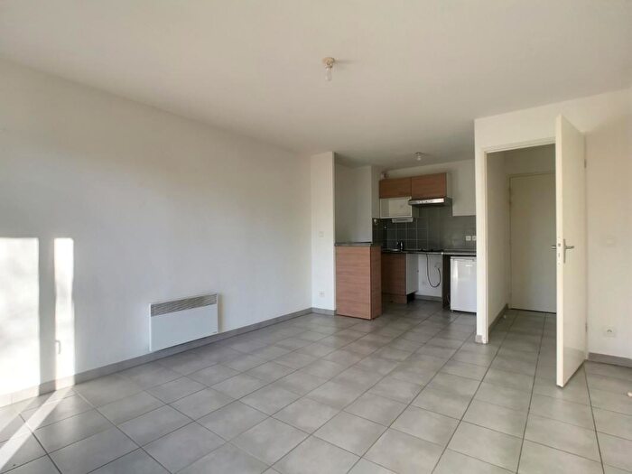 Appartement à louer - Penne-dAgenais - 2 pièces - 1 chambre