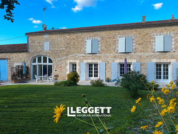 Maison à vendre - Mansle - 6 pièces - 3 chambres