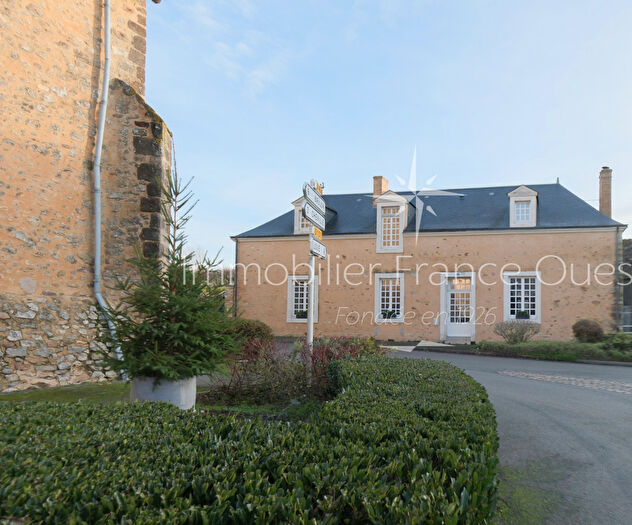 Maison à vendre - Saint-Ouen-en-Champagne - 7 pièces - 4 chambres