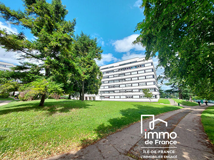 Pontoise, Centre-ville : Appartement 6 pièces à vendre